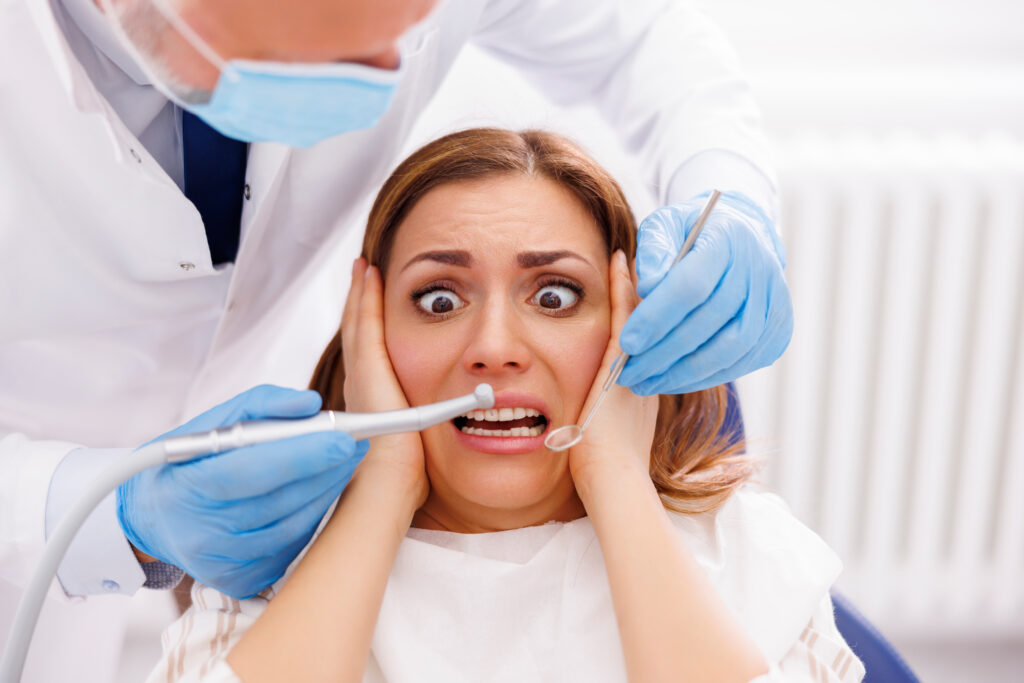 ¿Qué es la odontofobia y cómo superarla? - Clinica Dental Carolina Lopez ¿Qué es la odontofobia y cómo superarla? - Clinica Dental Carolina Lopez